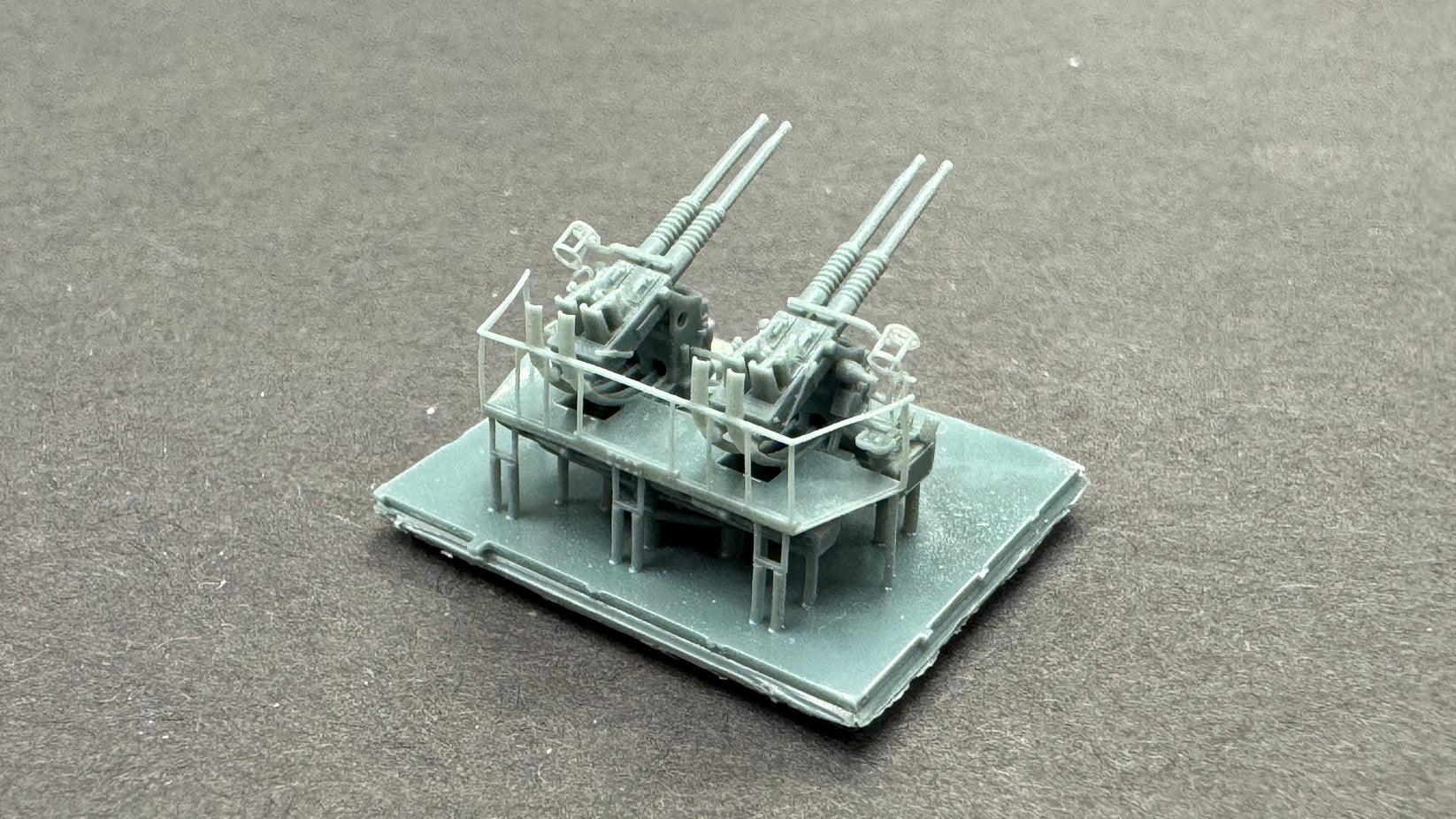 1/200 40mm Bofors with out Shields – The Midwest Model Shop