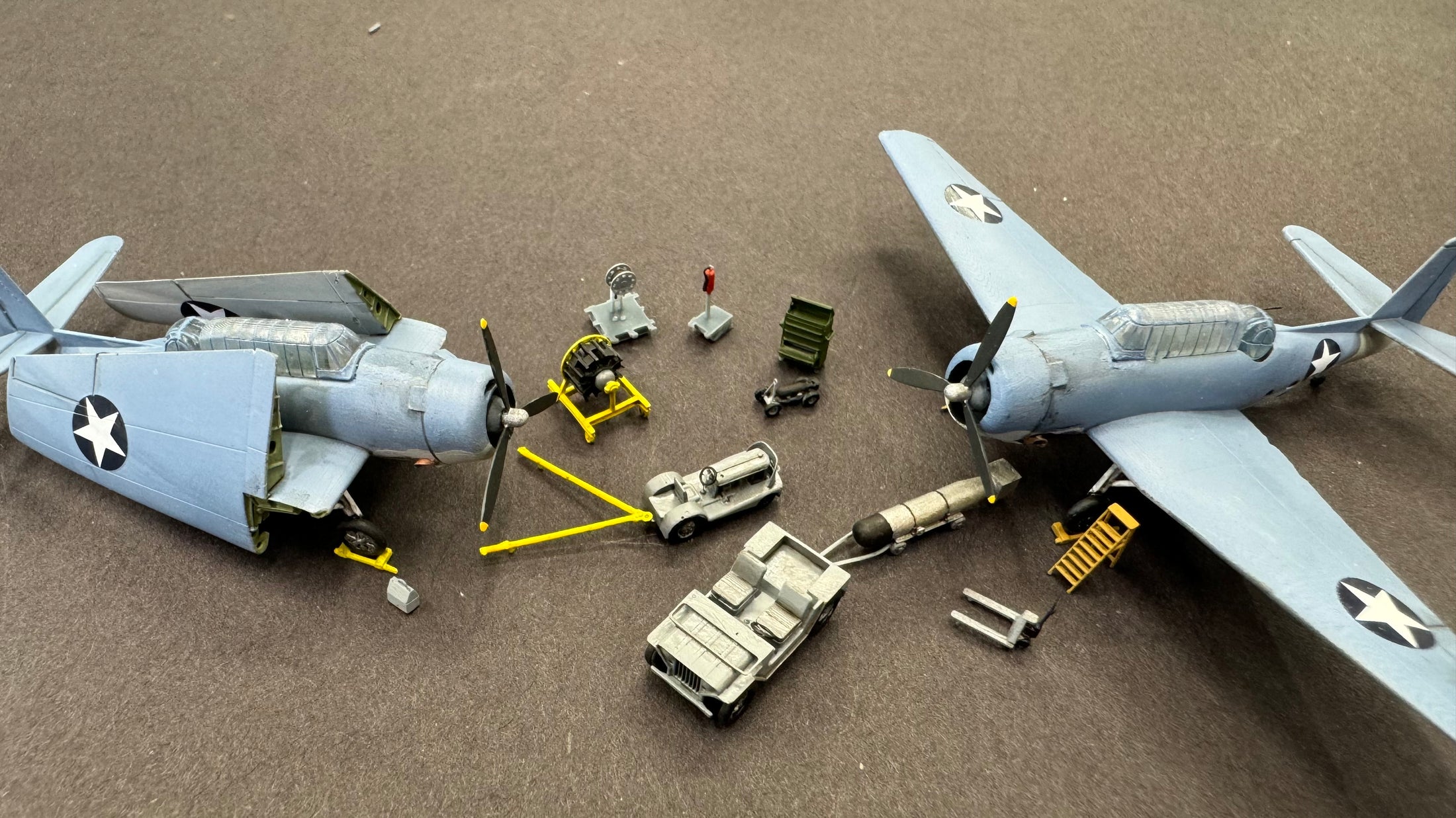 1/200 Tools & Equipment Set – The Midwest Model Shop