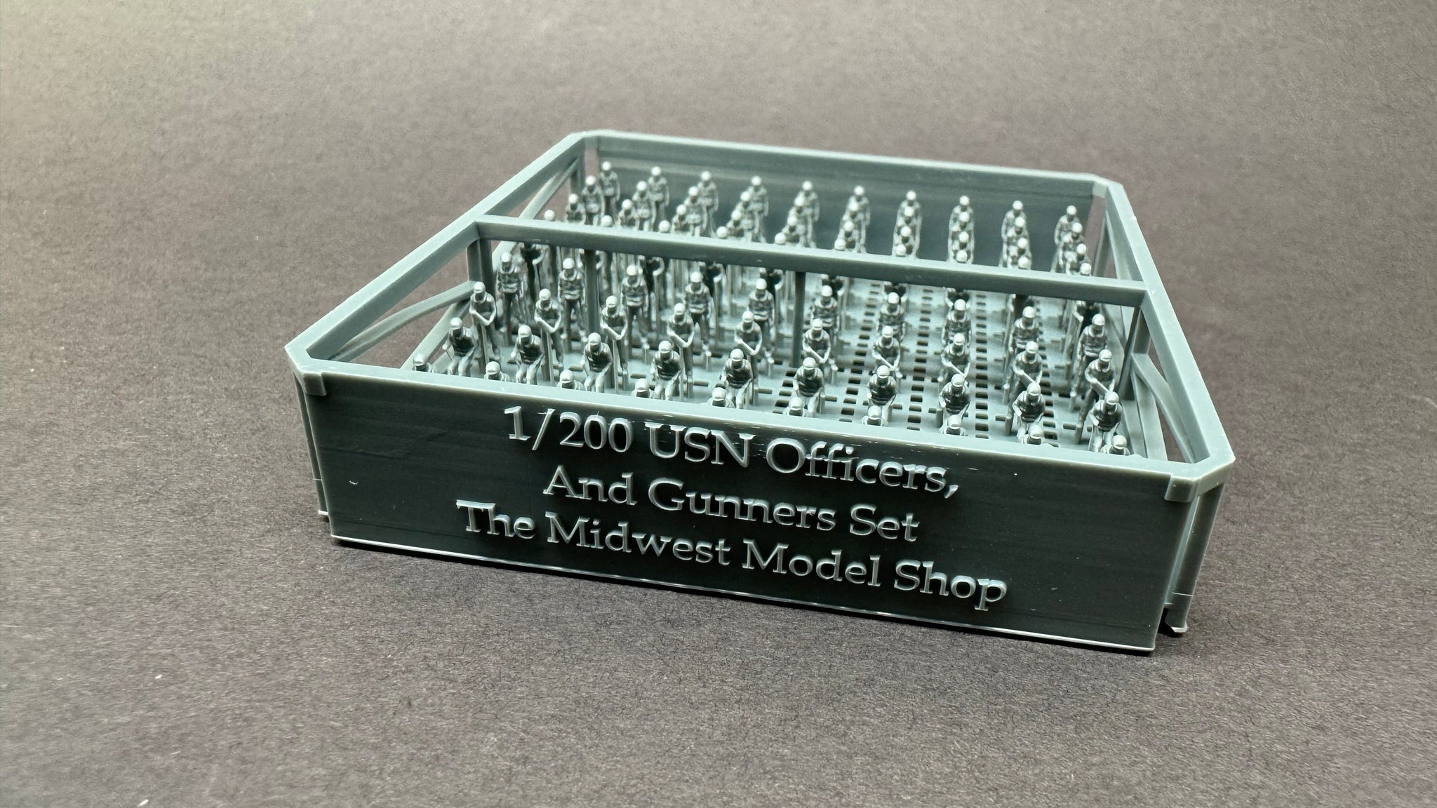 1/200 Scale USN Officers and Gunners Set – The Midwest Model Shop